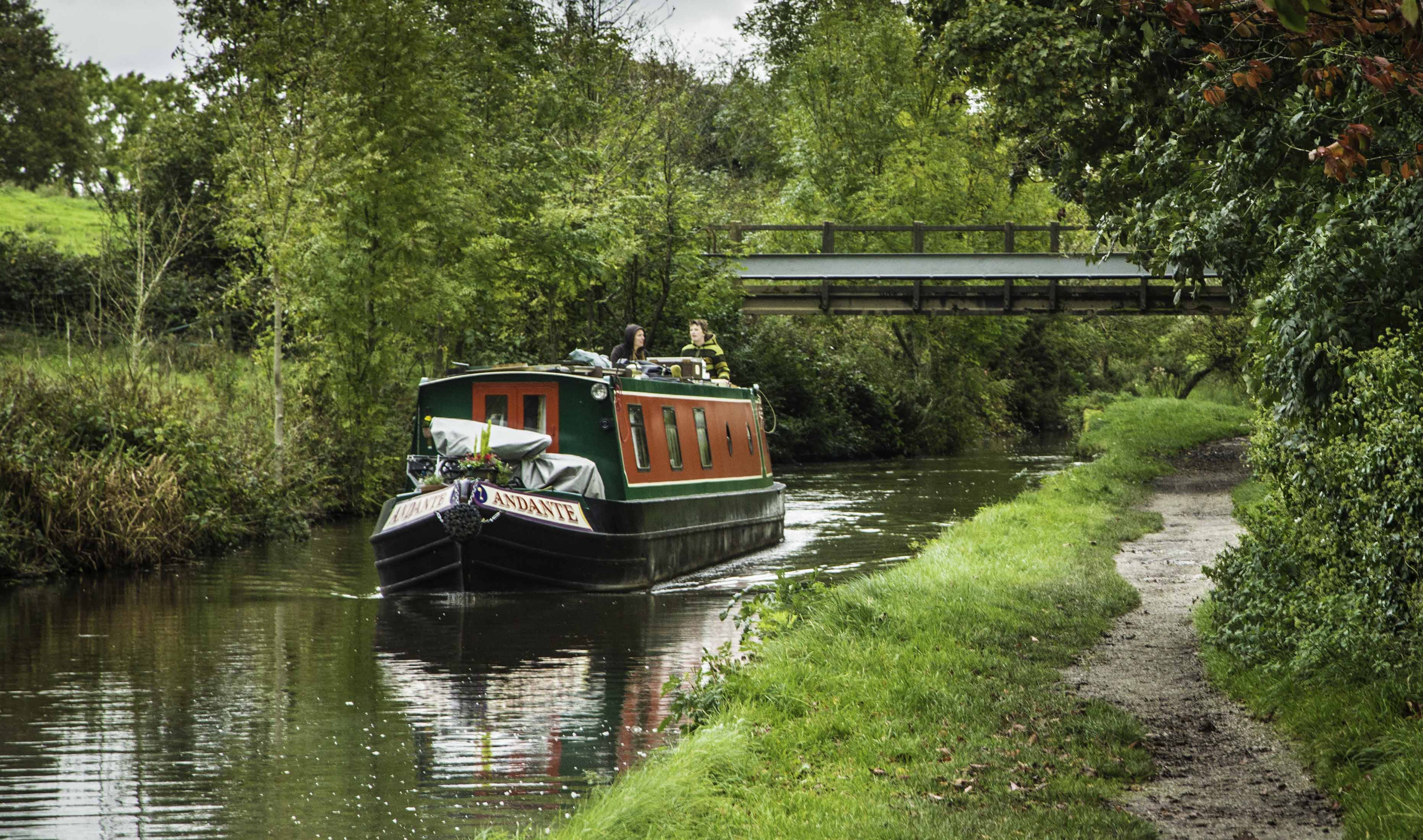 Exploring the Cheshire Ring Canals - Travel Examiner